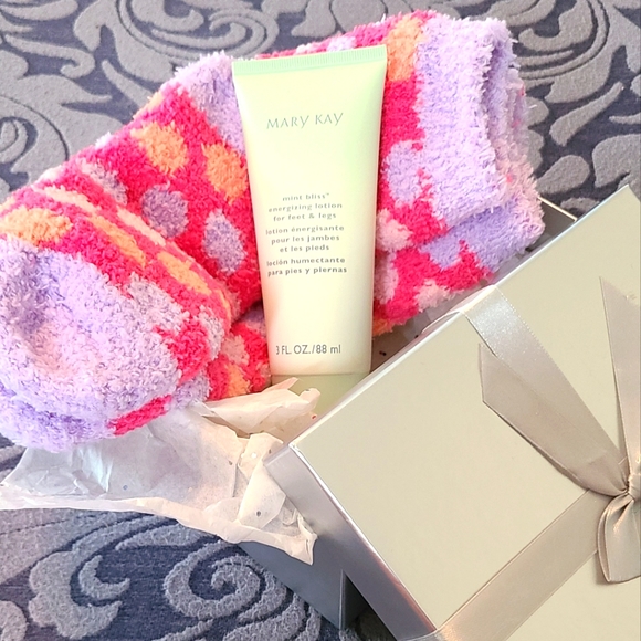 Mary Kay | Skincare | Mary Kay Mint Bliss Energizing Feetleg ...